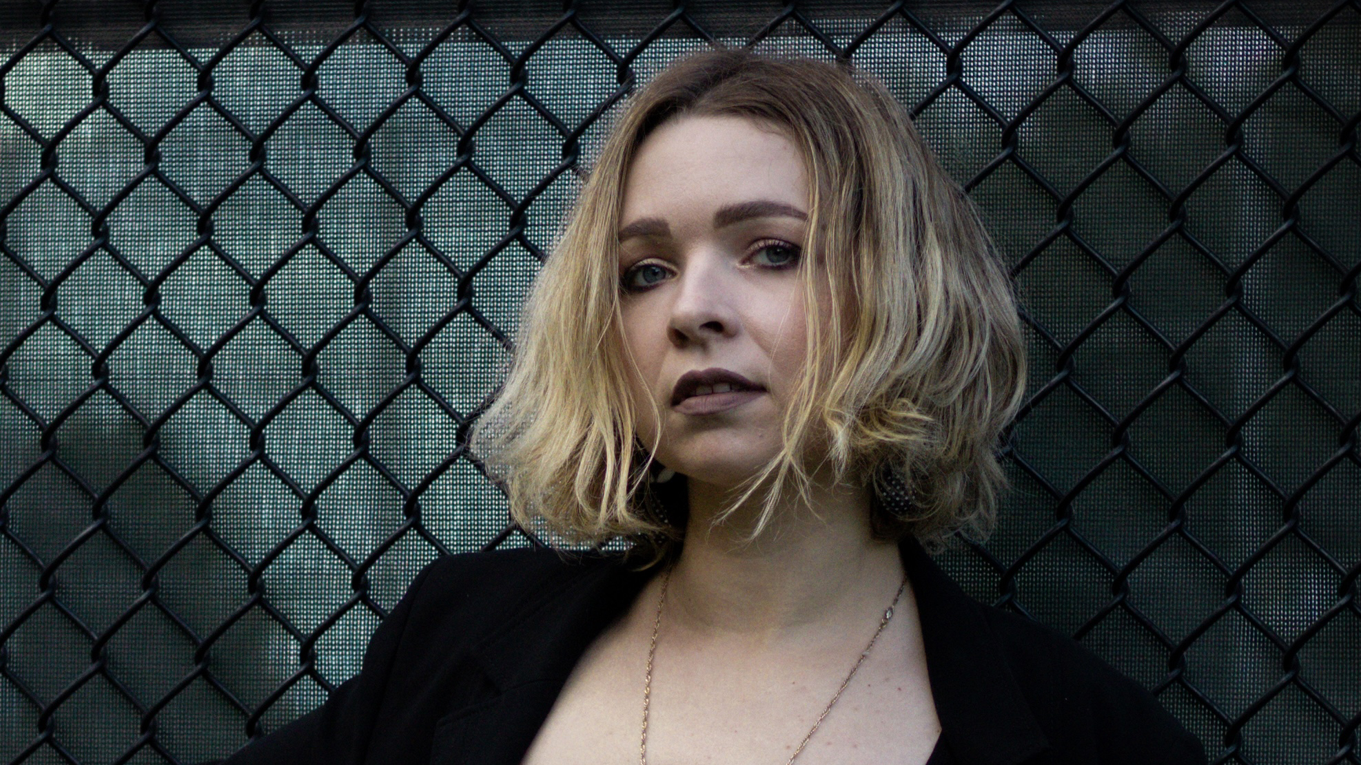 Andee revient en force avec « Demain